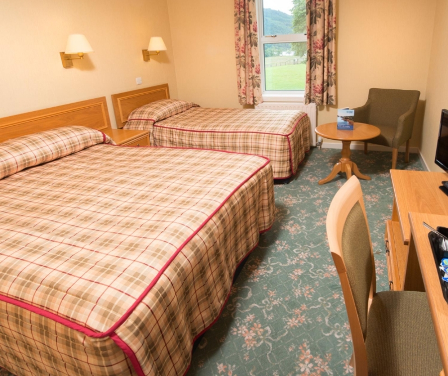 Loch Achray Hotel - Lochs & Glens Holidays
